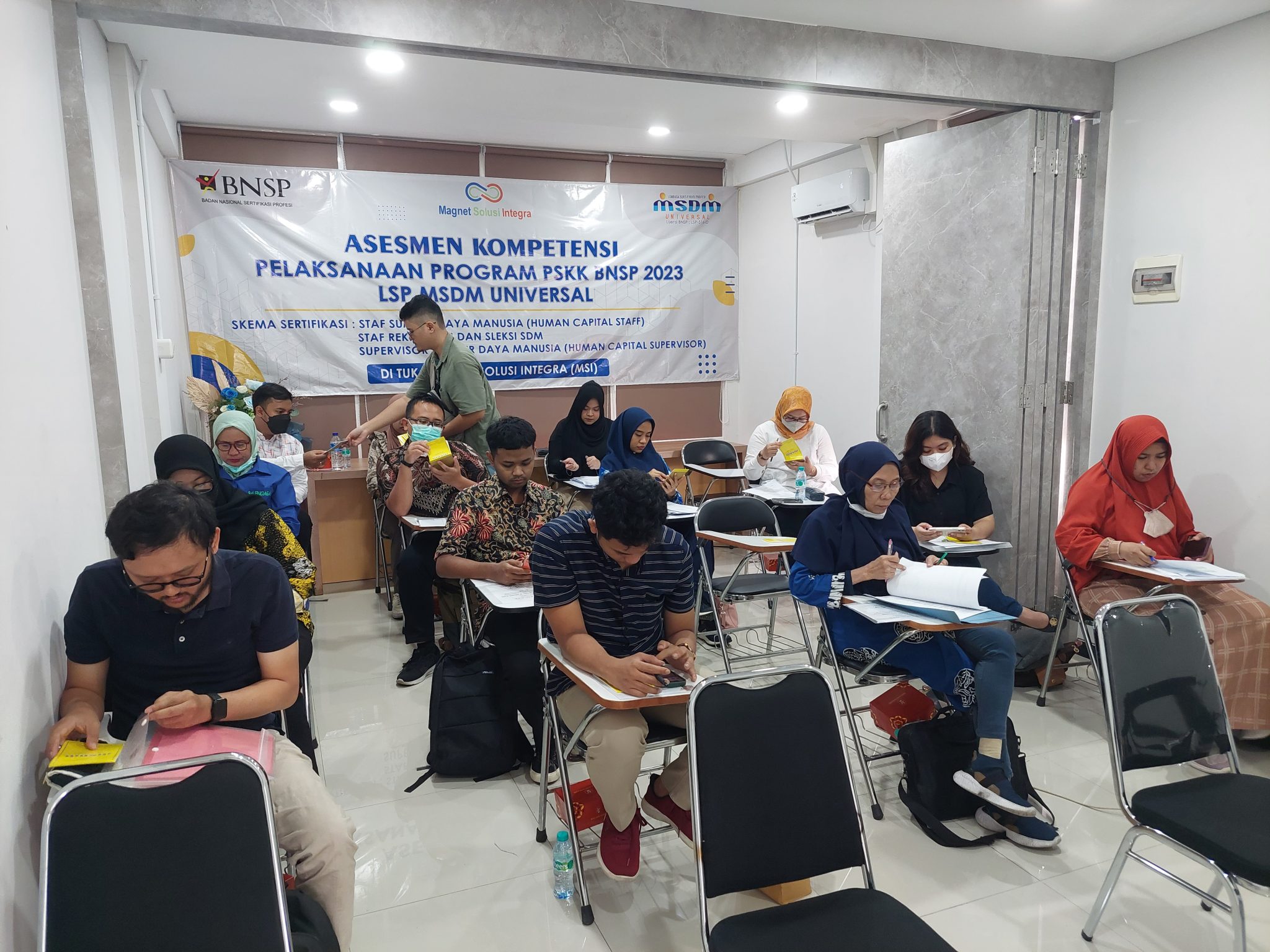 Sertifikasi BNSP Adalah? Harga, Apa Saja & Cara Dapat!